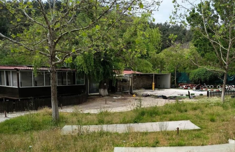Βγαίνει σε Δημοπρασία το Δημοτικό Αναψυκτήριο στην Κοιλάδα Αγίων ...